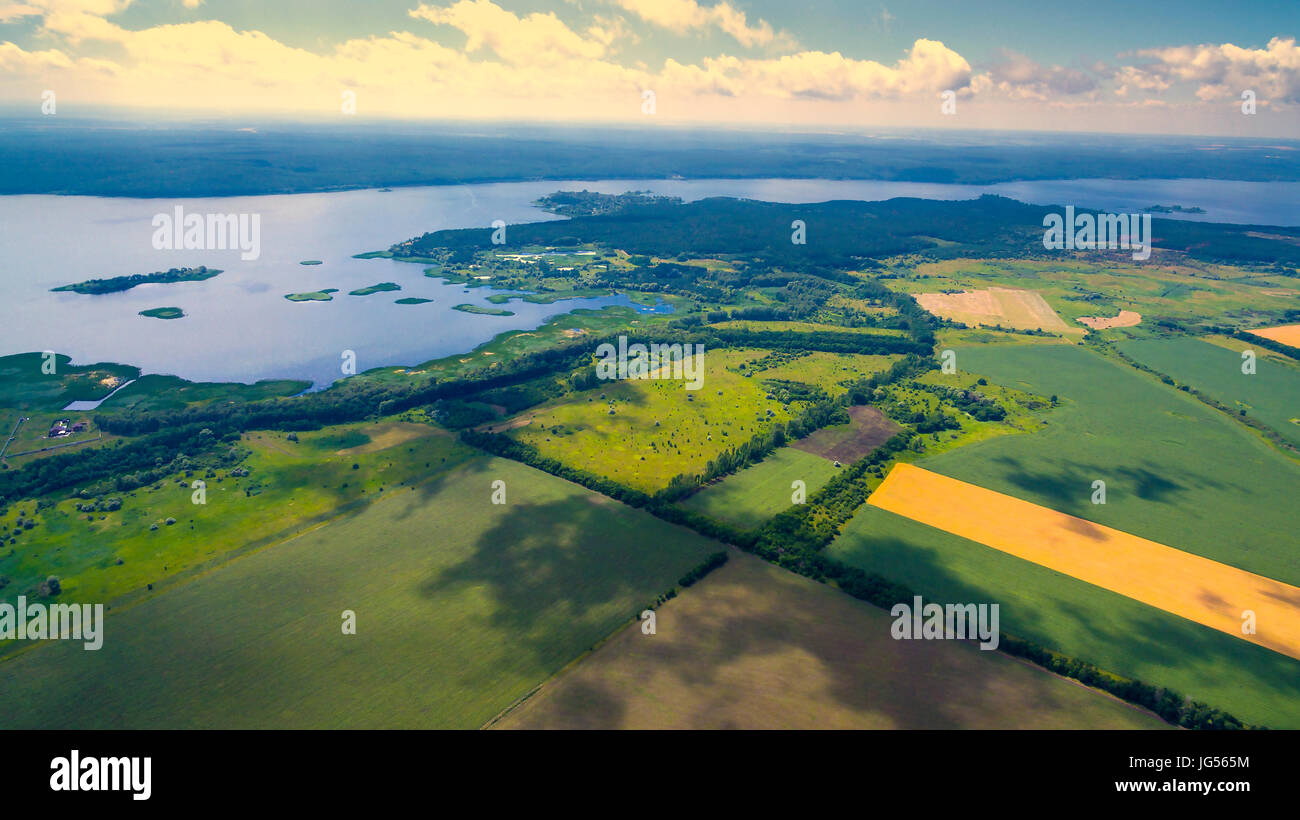 Fields from height birds flight hi-res stock photography and images - Alamy