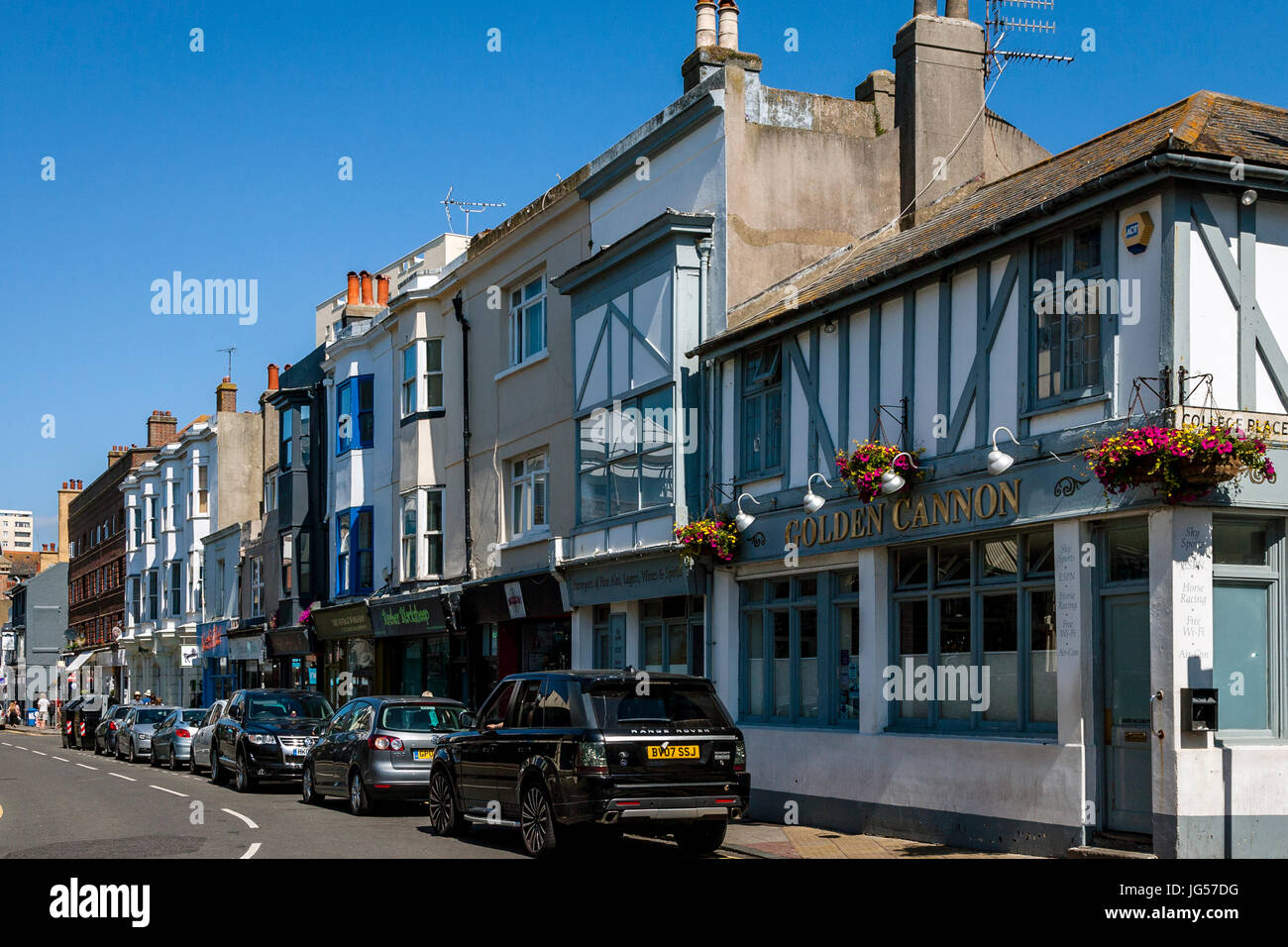 Brighton pubs uk hi-res stock photography and images - Alamy
