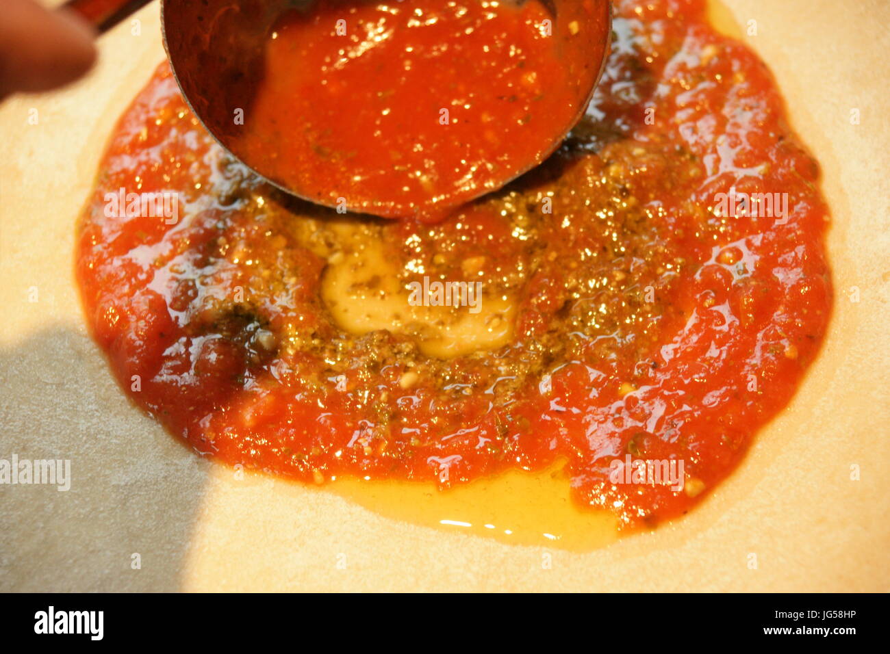 Family pizza hi-res stock photography and images - Alamy