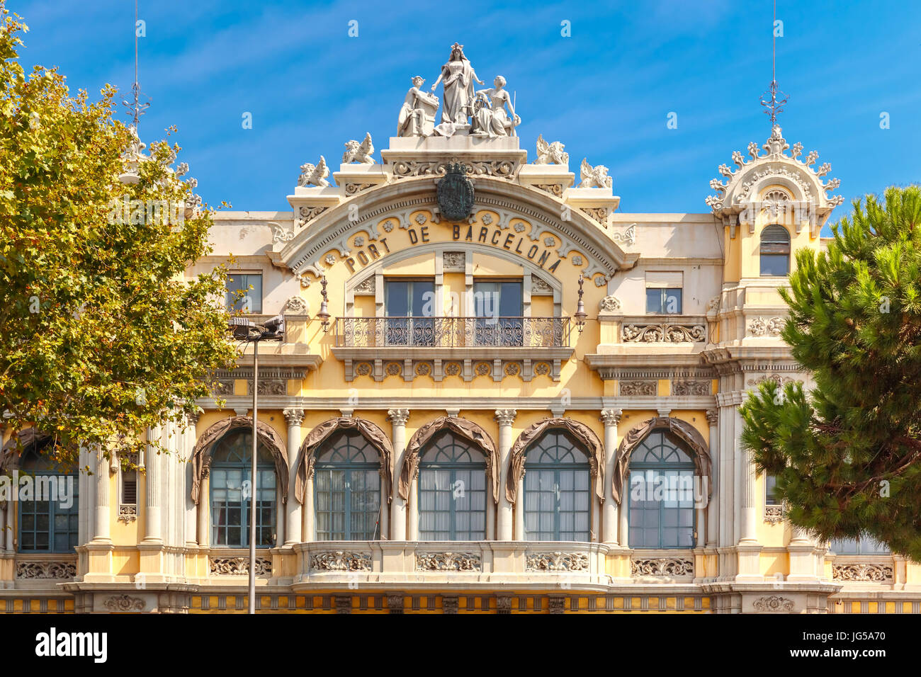 The customs building at the port of barcelona hi-res stock photography ...