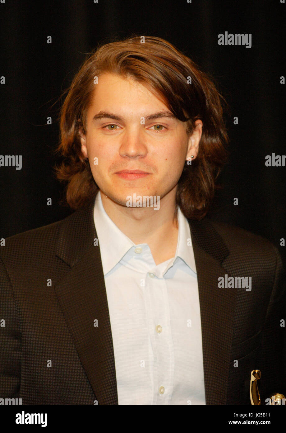 Emile Hirsch arrives ShoWest awards ceremony held Paris Las Vegas ...