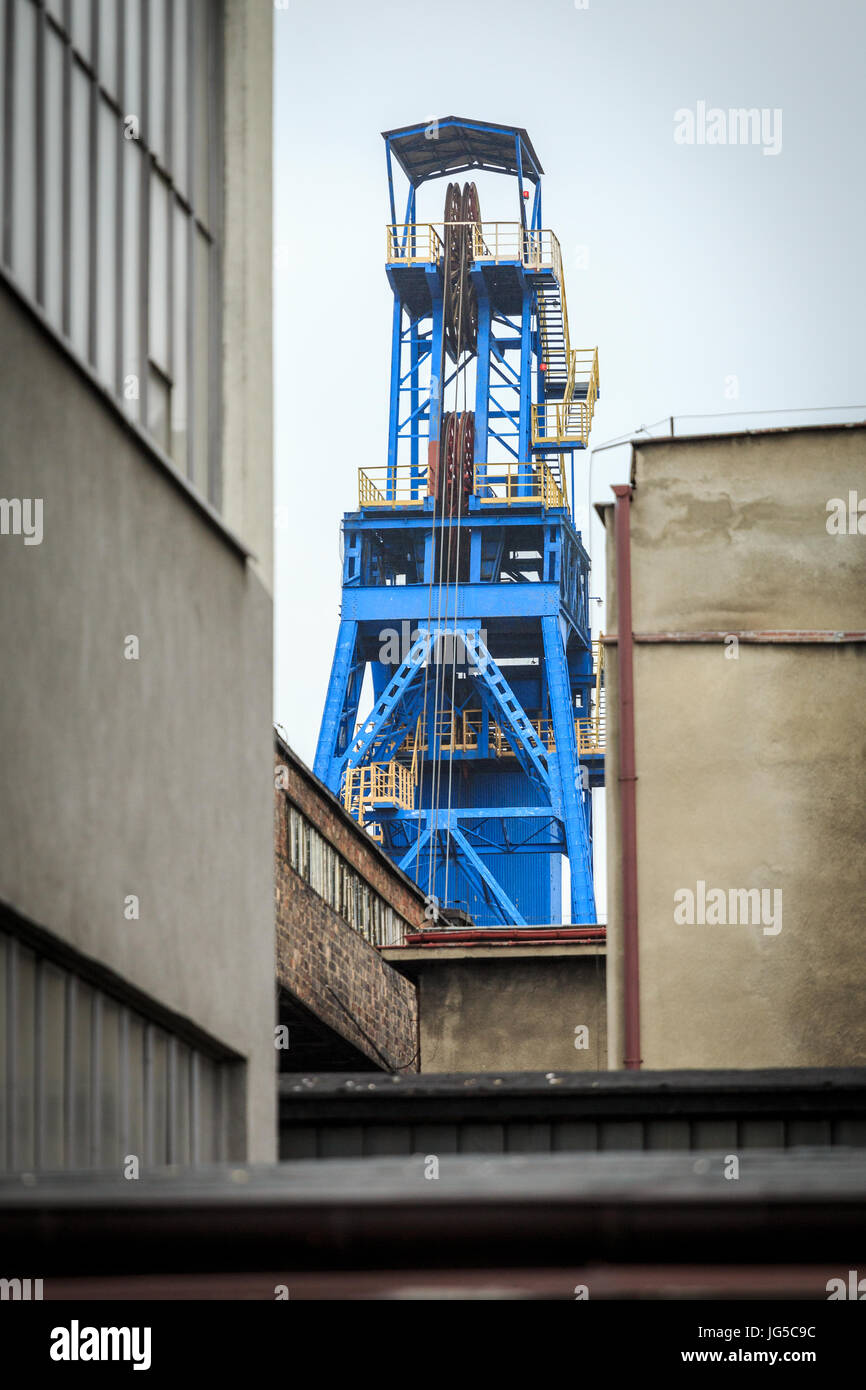 Mine Shaft Elevator High Resolution Stock Photography and Images - Alamy