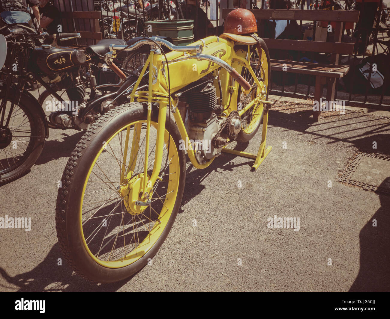 Brooklands motorcycle day hi-res stock photography and images - Alamy