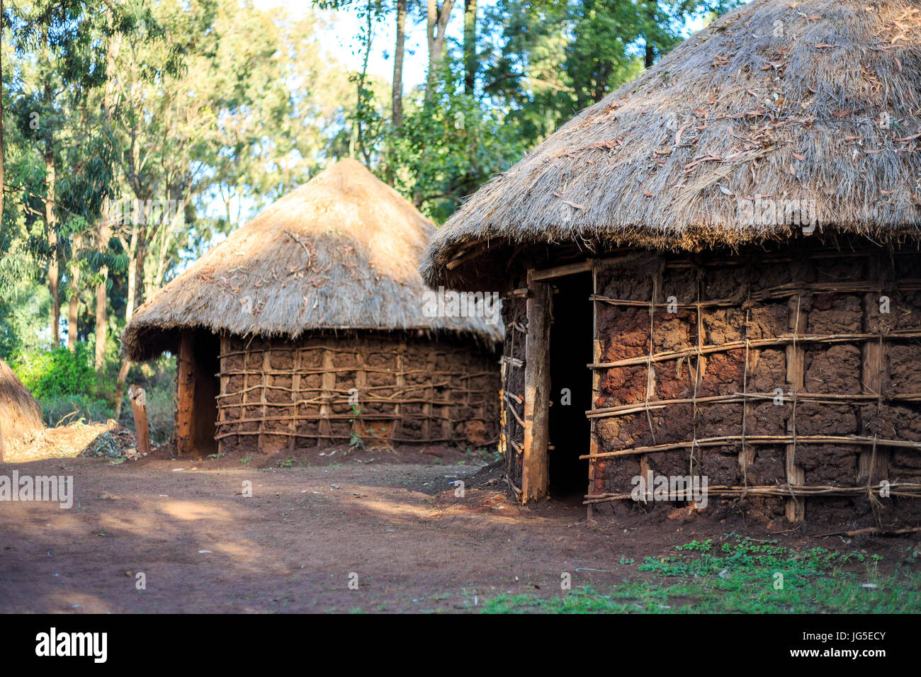 Traditional, tribal hut of Kenyan people, Nairobi Stock Photo - Alamy