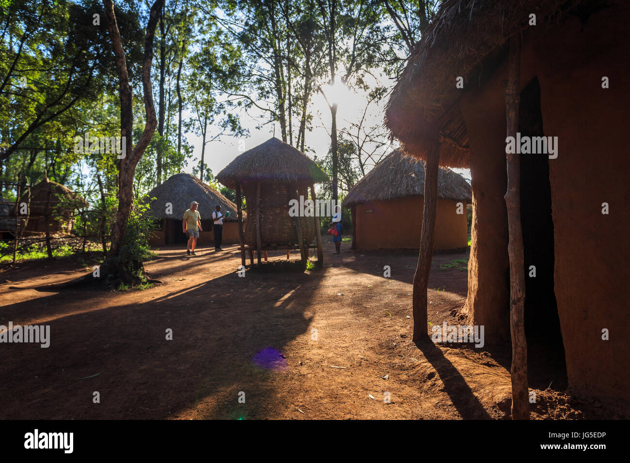 Traditional, tribal hut of Kenyan people, Nairobi Stock Photo - Alamy