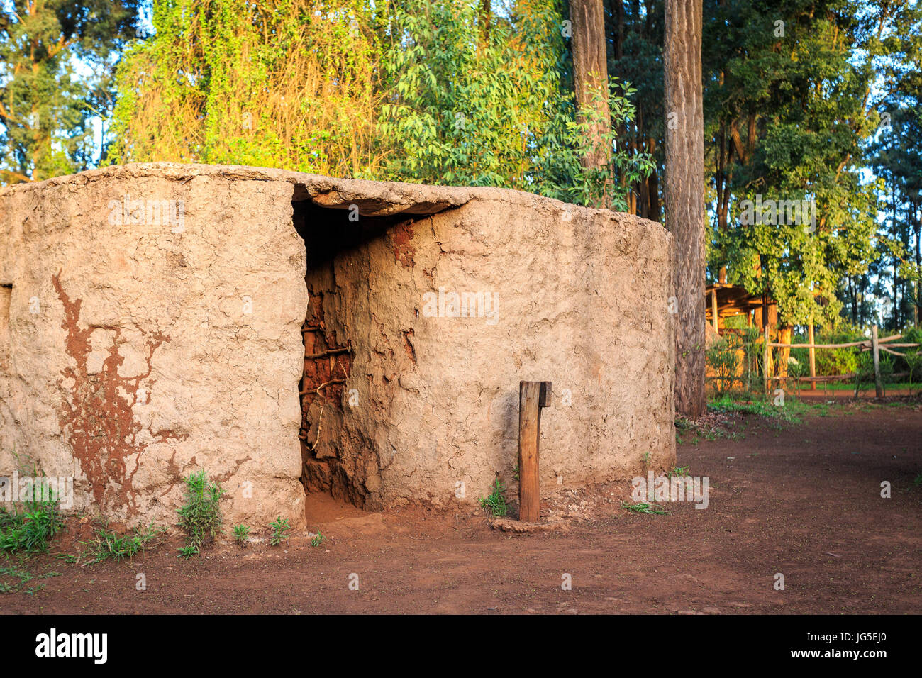 Traditional, tribal hut of Kenyan people, Nairobi, East Africa Stock ...