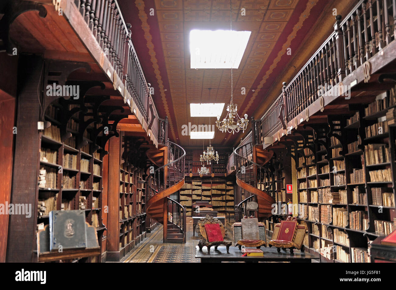 View of the library of the San Francisco monastery in Lima (Peru's ...
