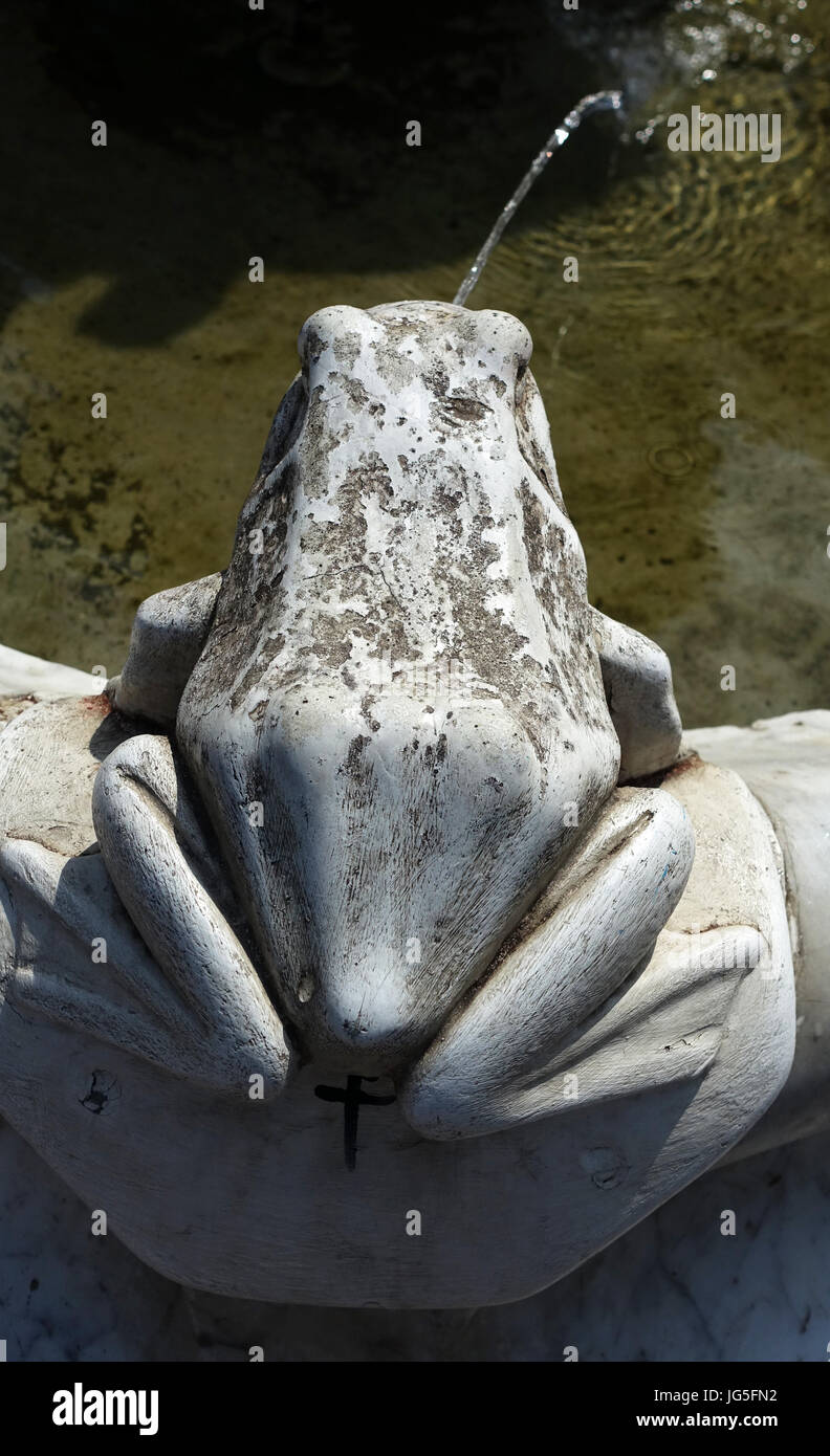 Frog sculpture outside the Opera, Odessa, Ukraine Stock Photo - Alamy