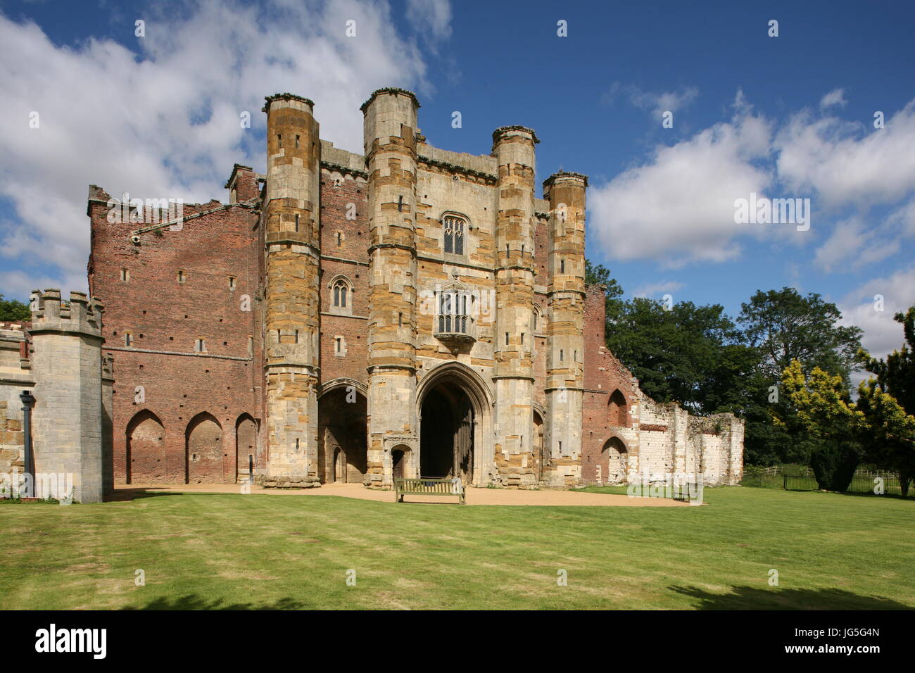 Thornton abbey and gatehouse hi-res stock photography and images - Alamy