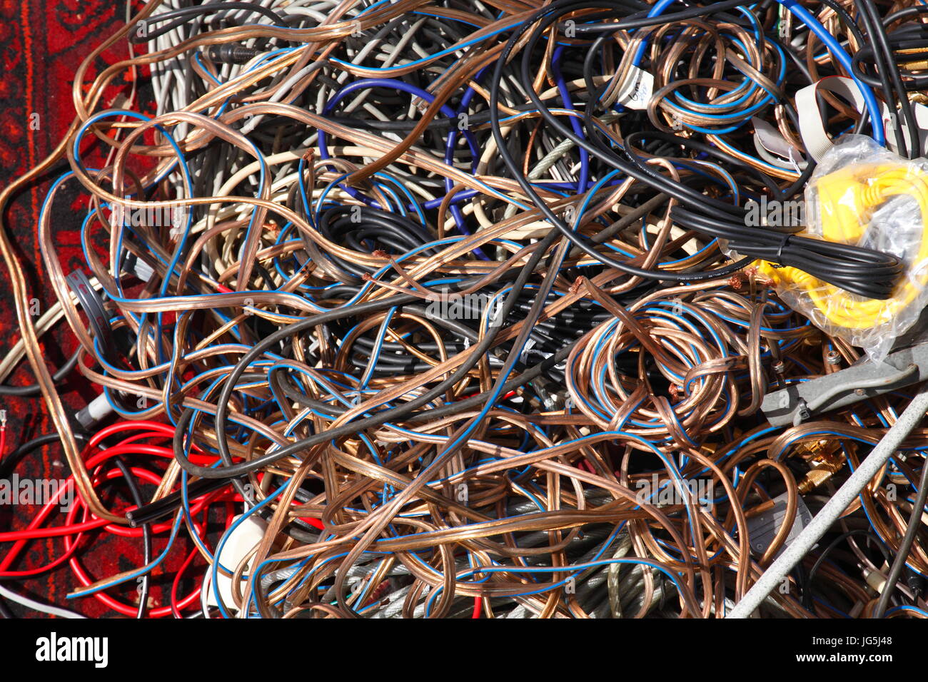 Old electric cables hi-res stock photography and images - Alamy