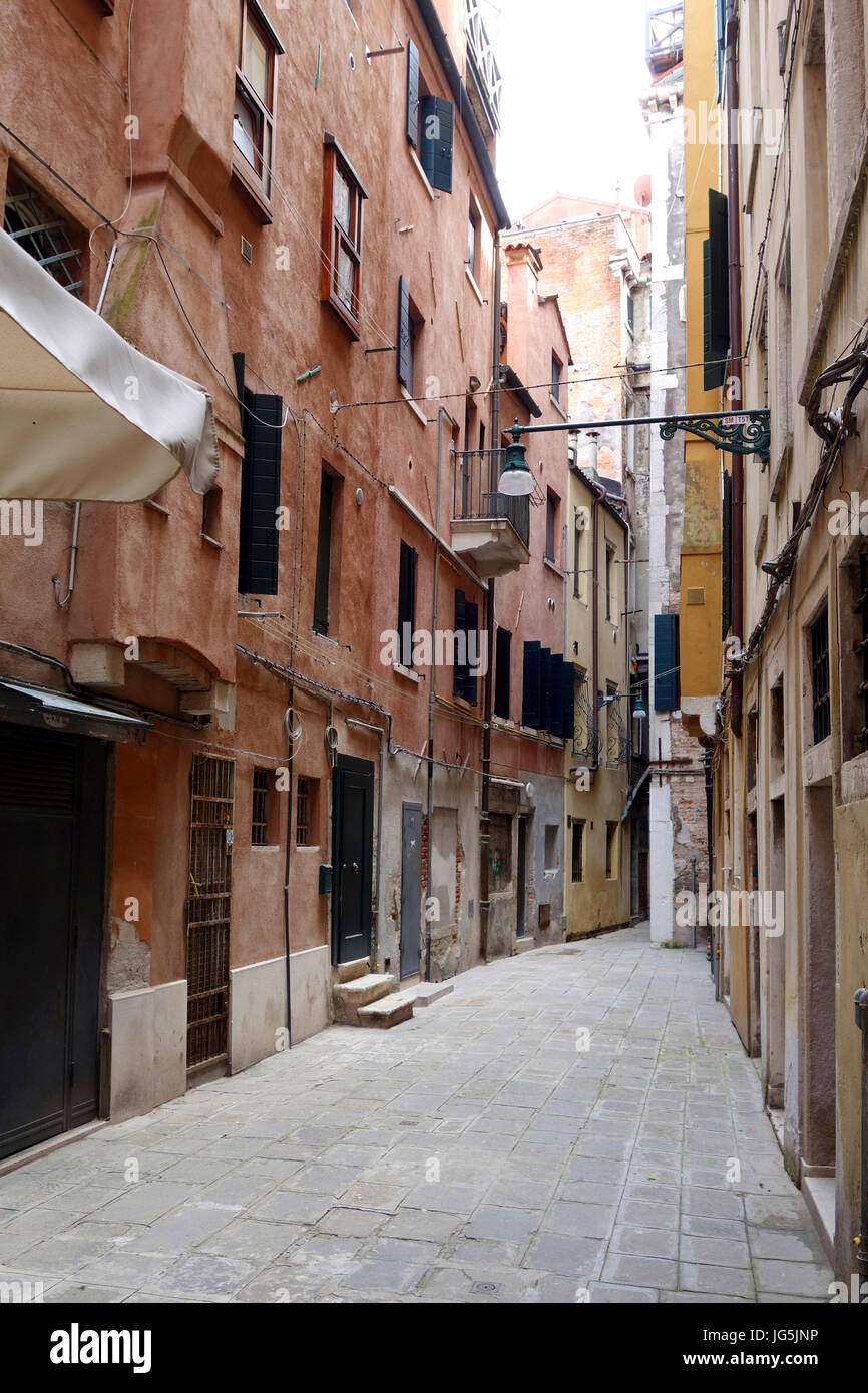 Back alley doors hi-res stock photography and images - Alamy