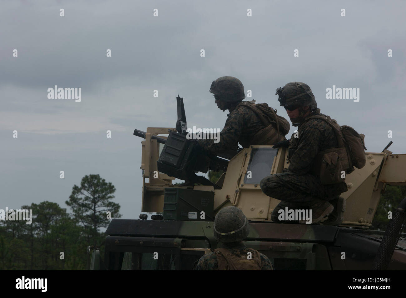 U.S. Marines with Weapons Company, 2nd Battalion, 2nd Marine Regiment ...