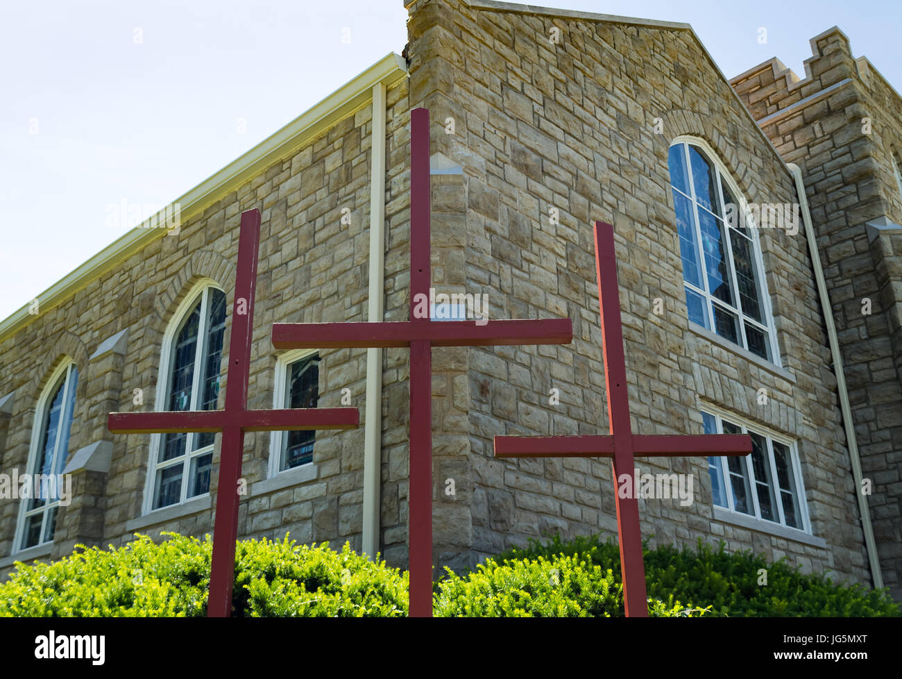 Red crosses hi-res stock photography and images - Alamy