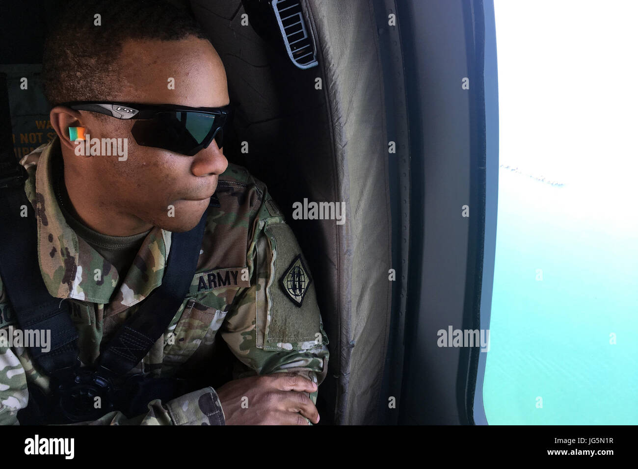 44th expeditionary signal battalion hi-res stock photography and images ...