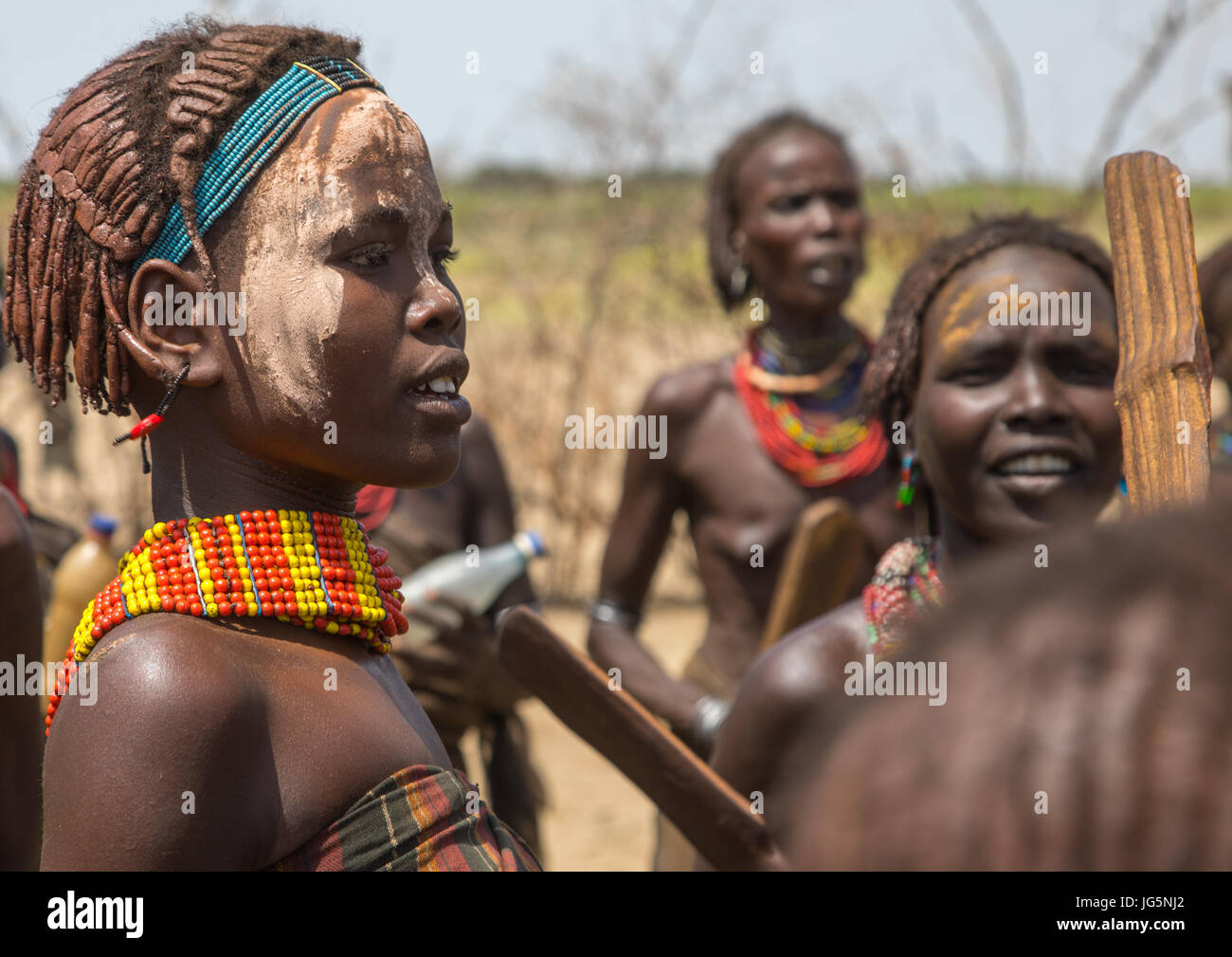 Women dancing during the proud ox ceremony in the Dassanech tribe ...