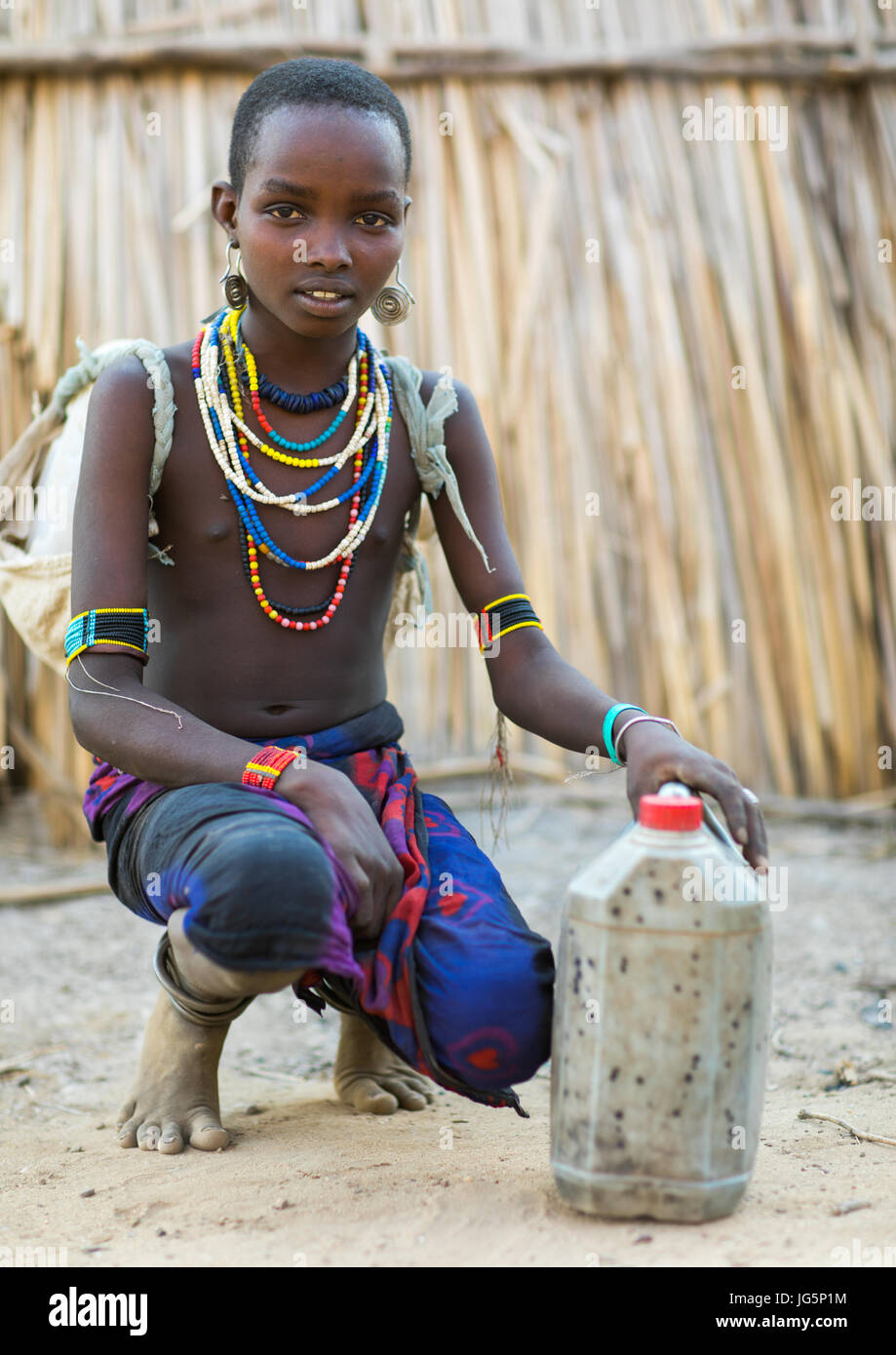 Portrait of an Erbore tribe girl, Omo valley, Murale, Ethiopia Stock ...