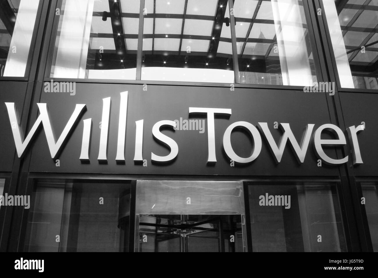 Loop of willis Black and White Stock Photos & Images - Alamy