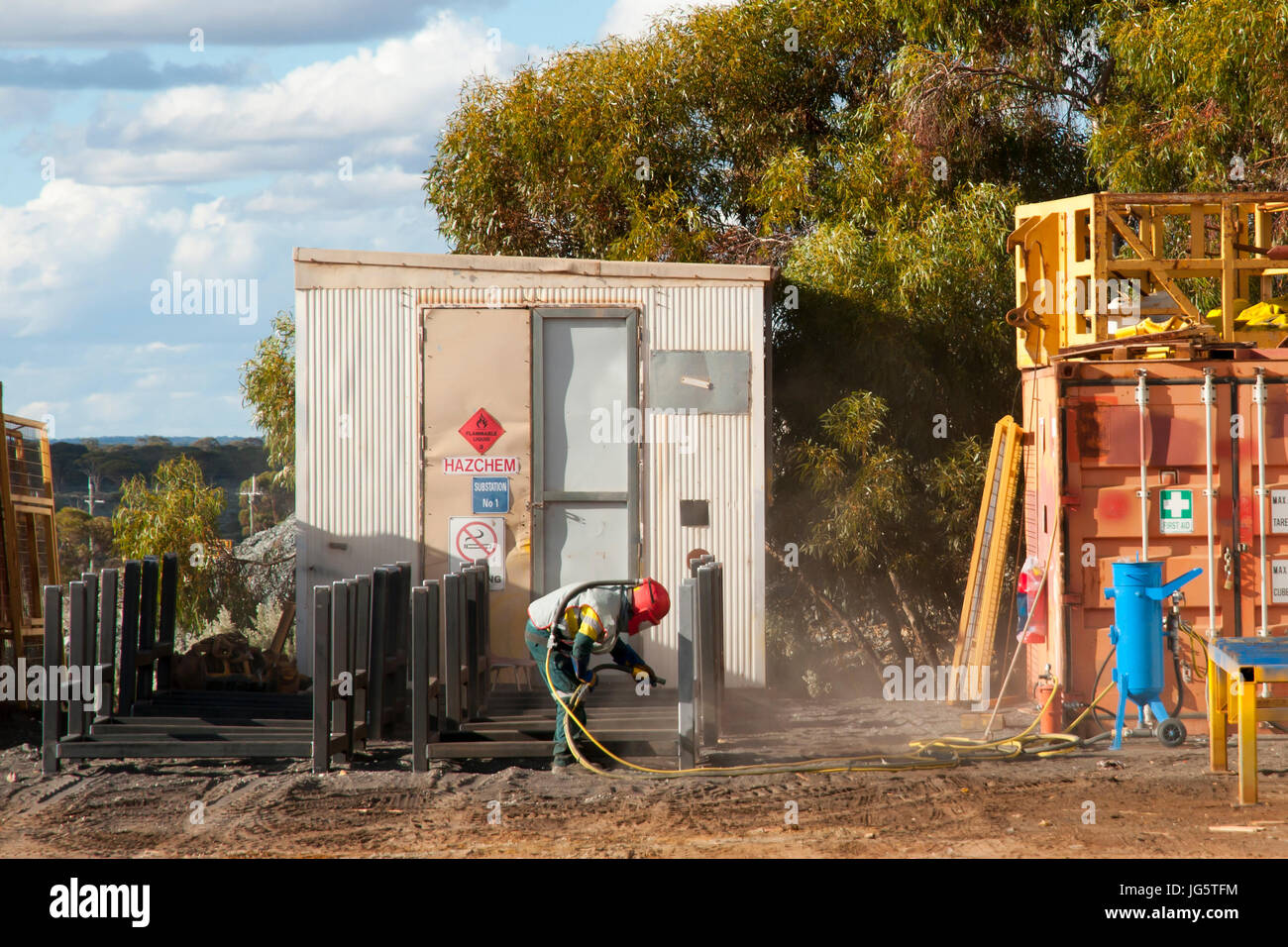 Sand blasting industrial hi-res stock photography and images - Alamy