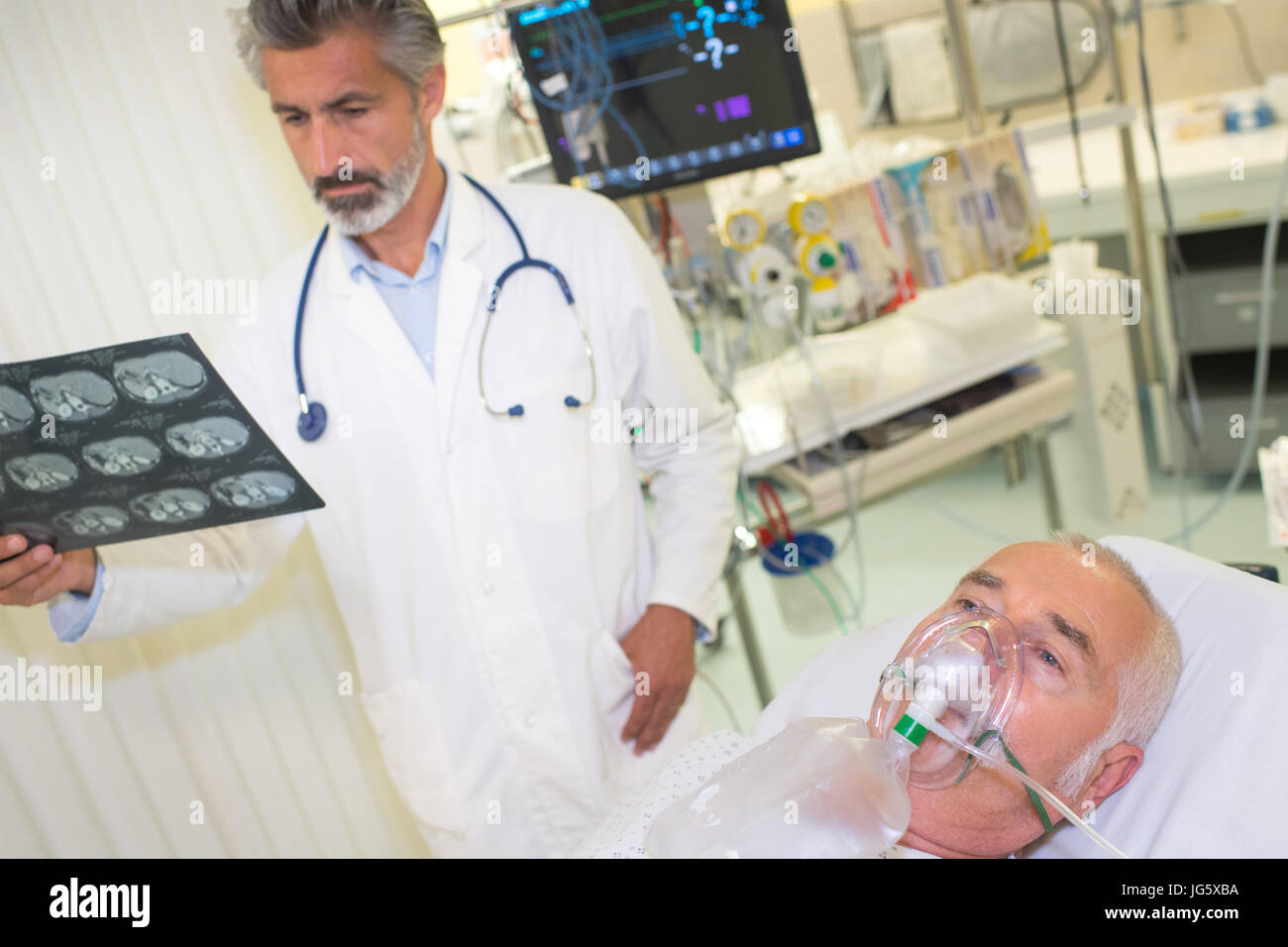 doctor analysis head of patient in hospital Stock Photo - Alamy