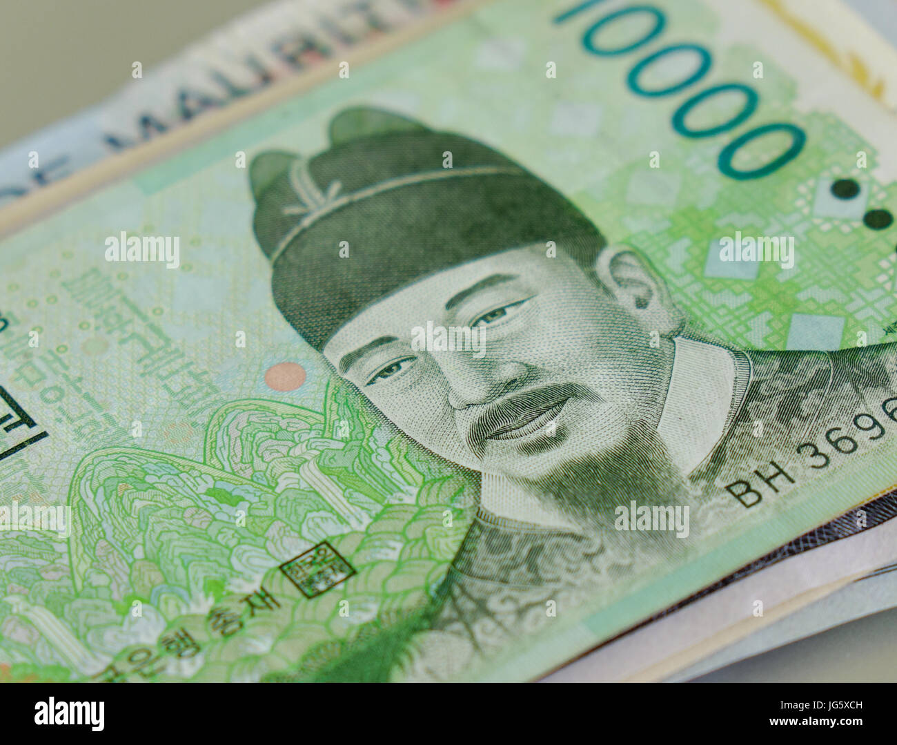 Portraits on banknotes. Korean King on Korea 10,000 won bill Stock ...