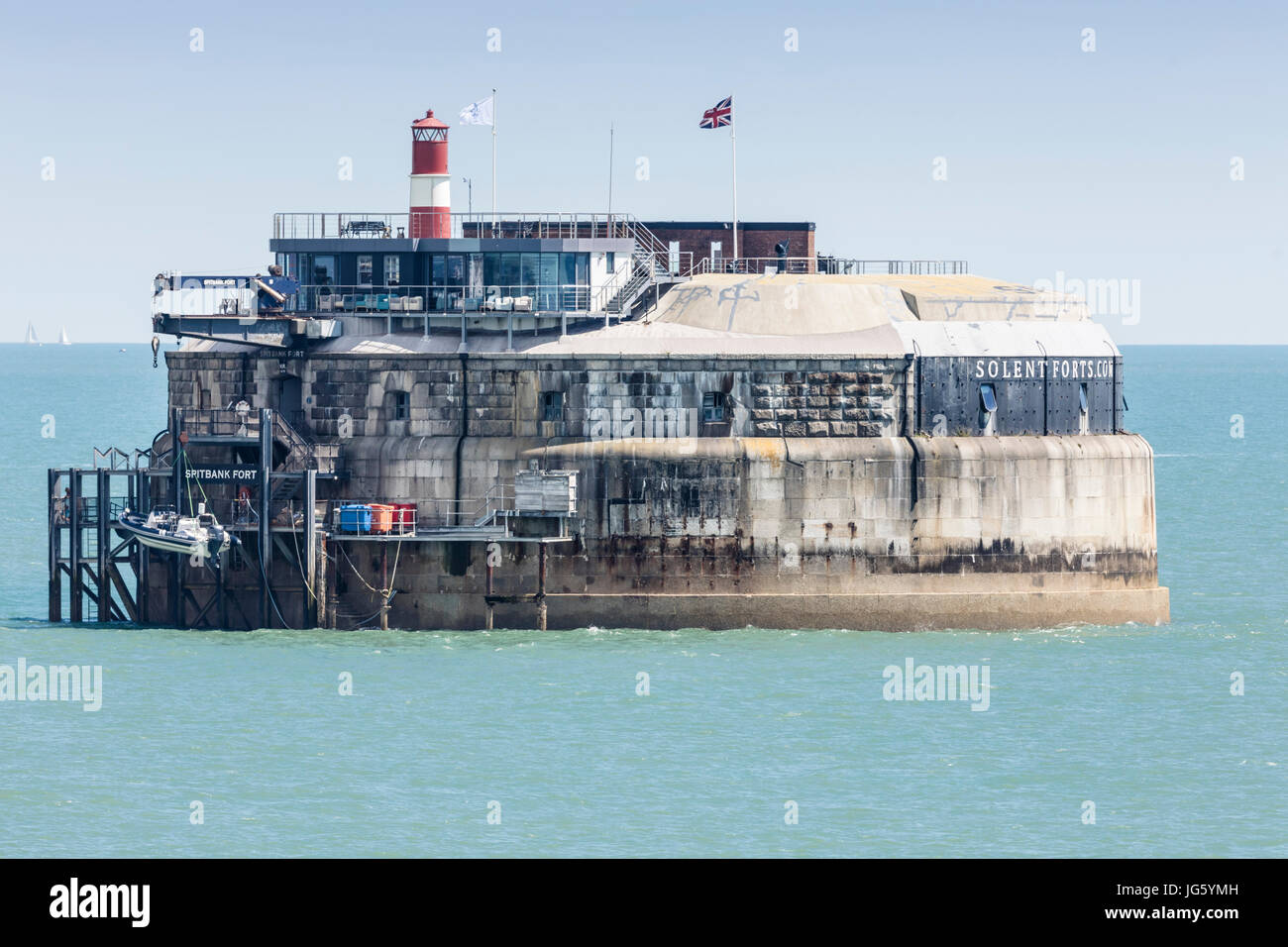 Spitbank Fort in the Solent off Portsmouth Harbour. The victorian ...