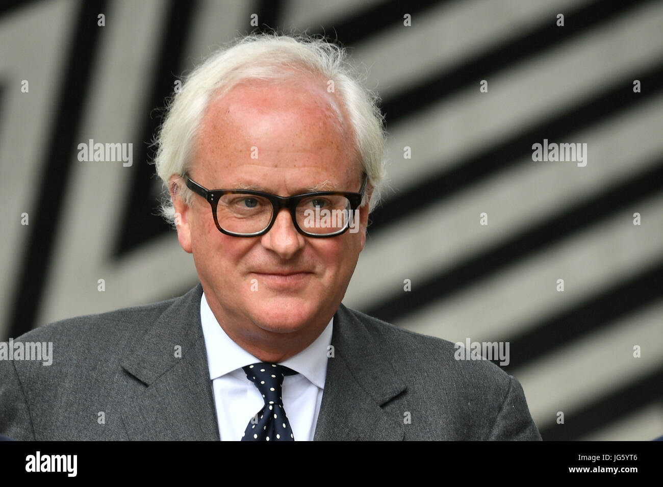 Three ex colleagues hi-res stock photography and images - Alamy