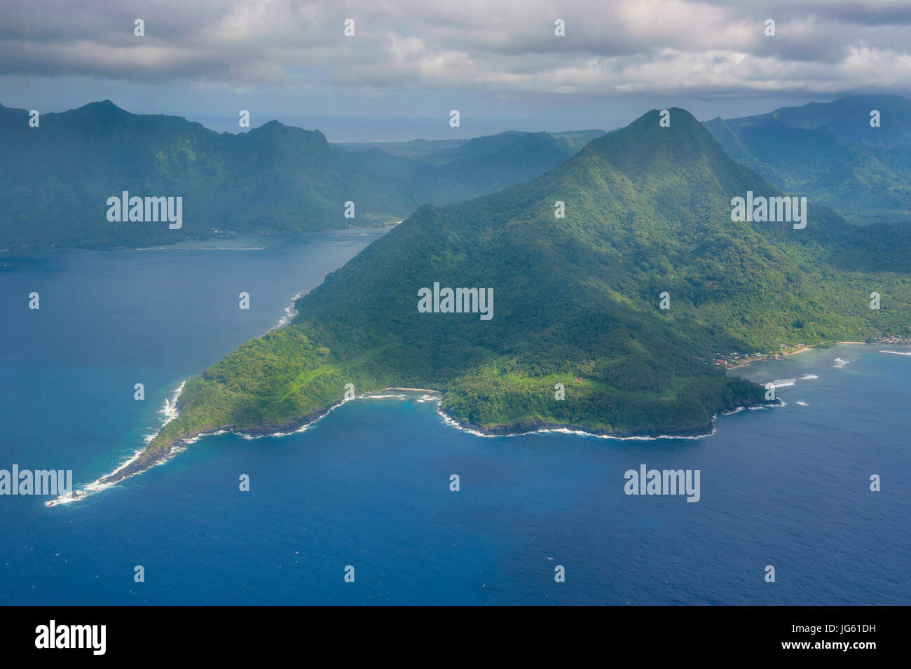 Samoa aerial view hi-res stock photography and images - Alamy