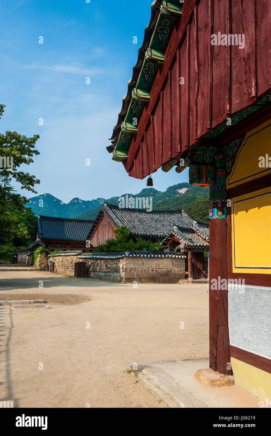 Beopjusa Temple Complex, South Korea Stock Photo - Alamy