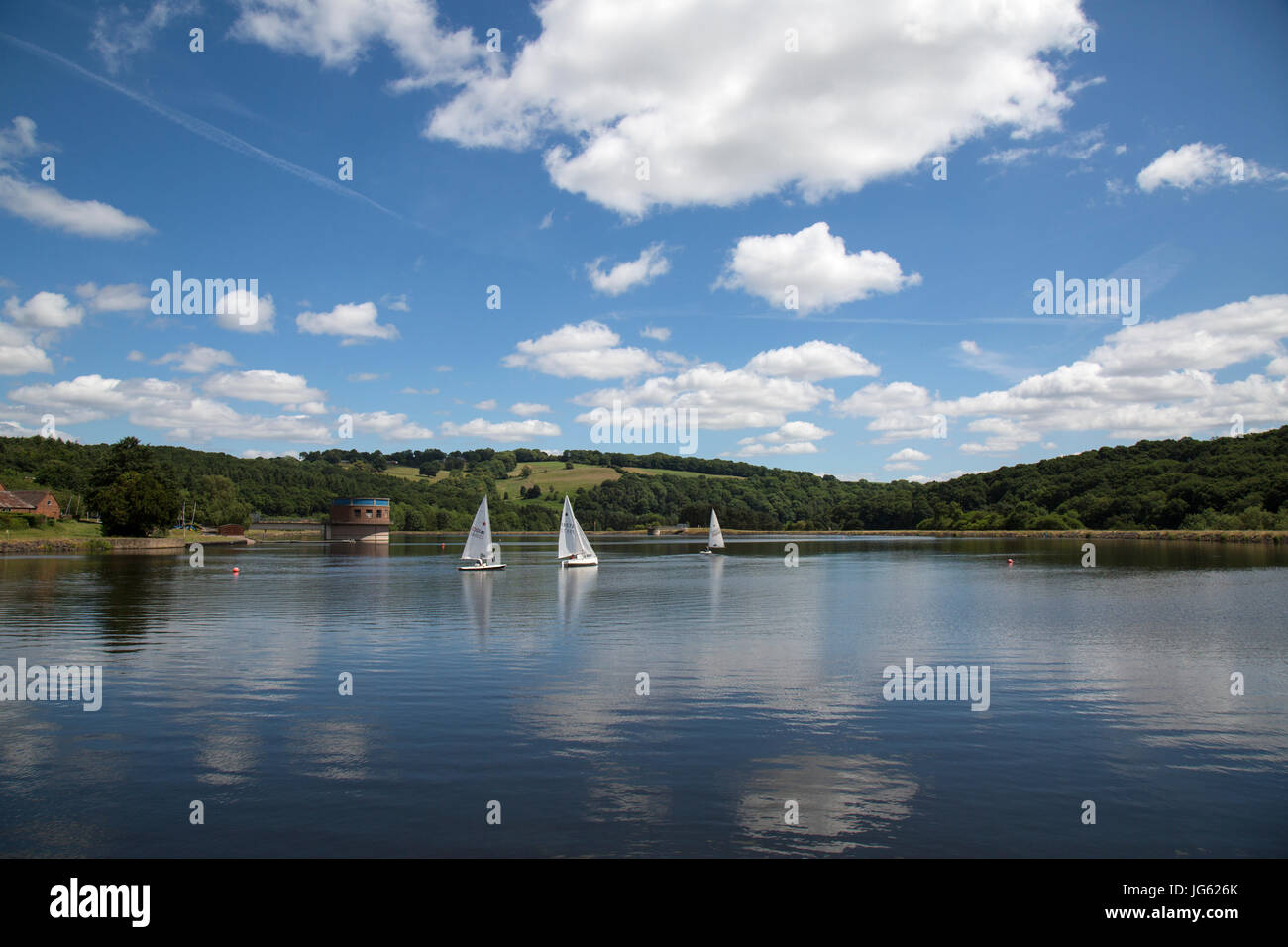 Trimpley sailing hi-res stock photography and images - Alamy