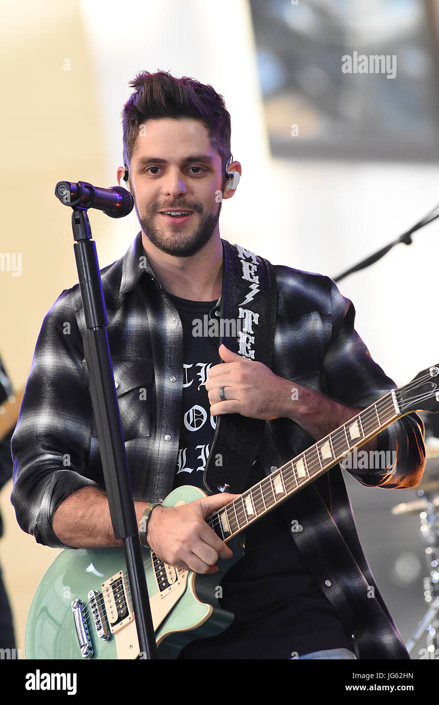 Thomas Rhett performing on NBC's 'Today' at Rockefeller Plaza in New ...