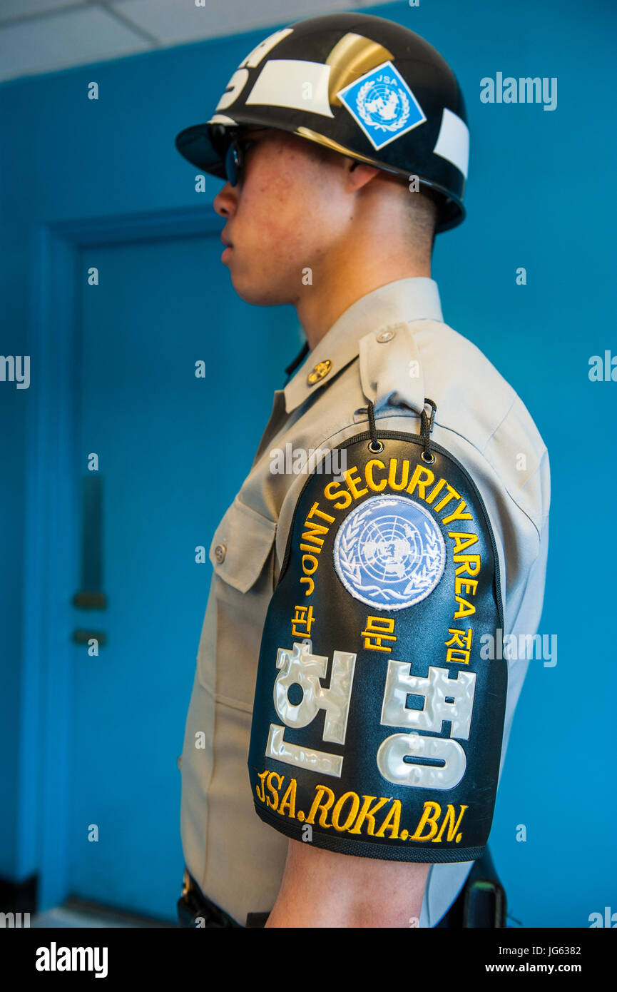 South Korean soldier in the barracks in the high security border ...
