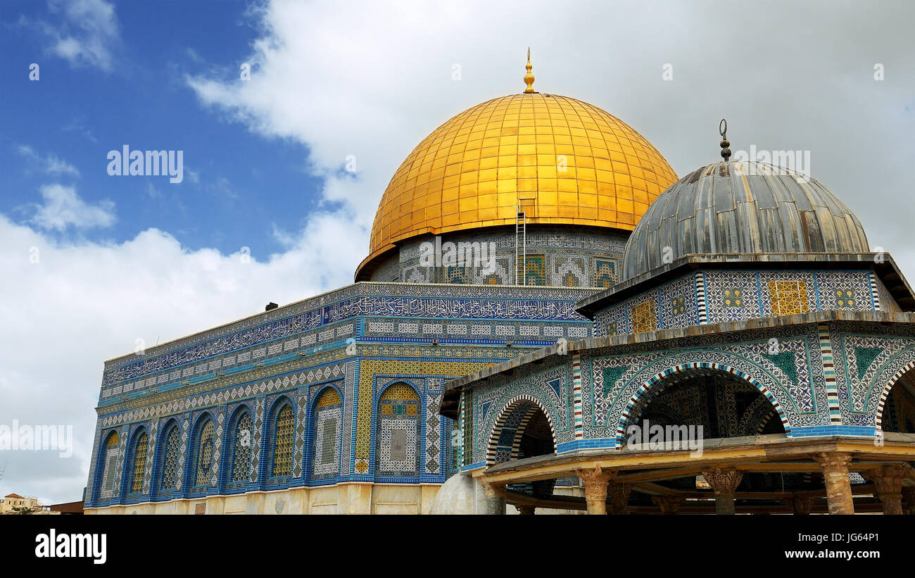 Dome of the Rock in Jerusalem over Temple Mount Stock Photo - Alamy