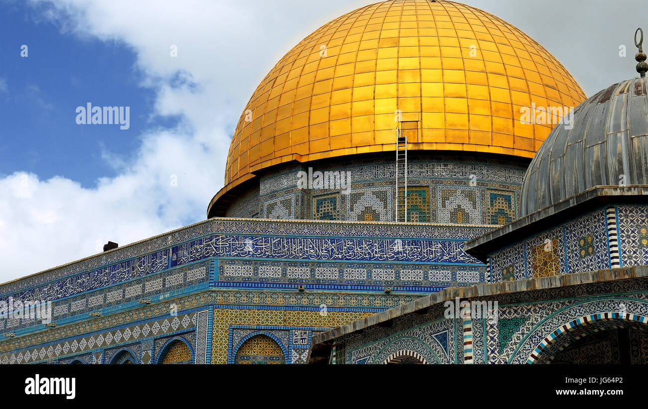Dome of the Rock in Jerusalem over Temple Mount Stock Photo - Alamy