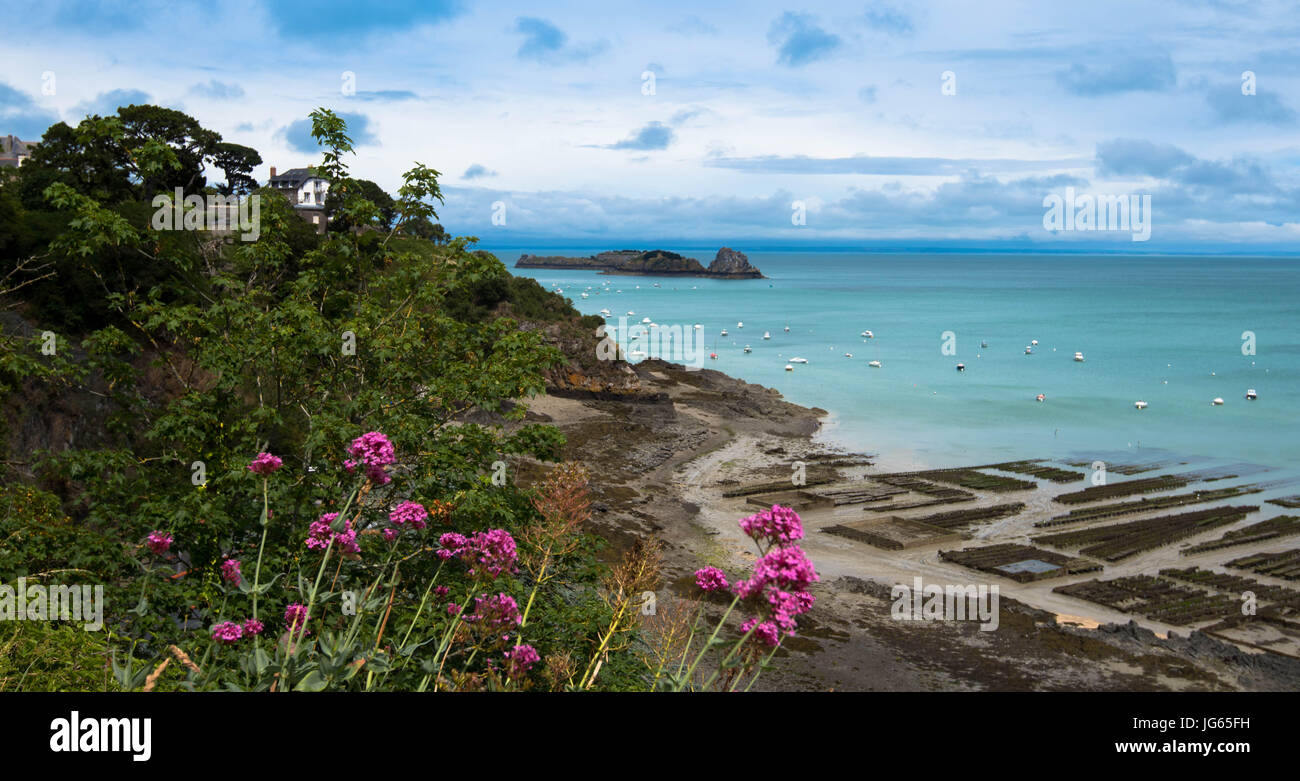 Village of cancale hi-res stock photography and images - Alamy