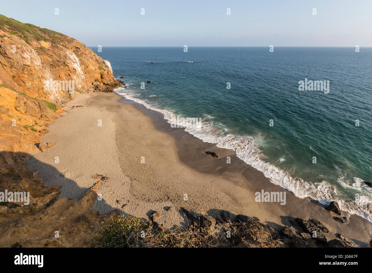Afternoon view of Pirates Cove at Point Dume State Park in Malibu ...