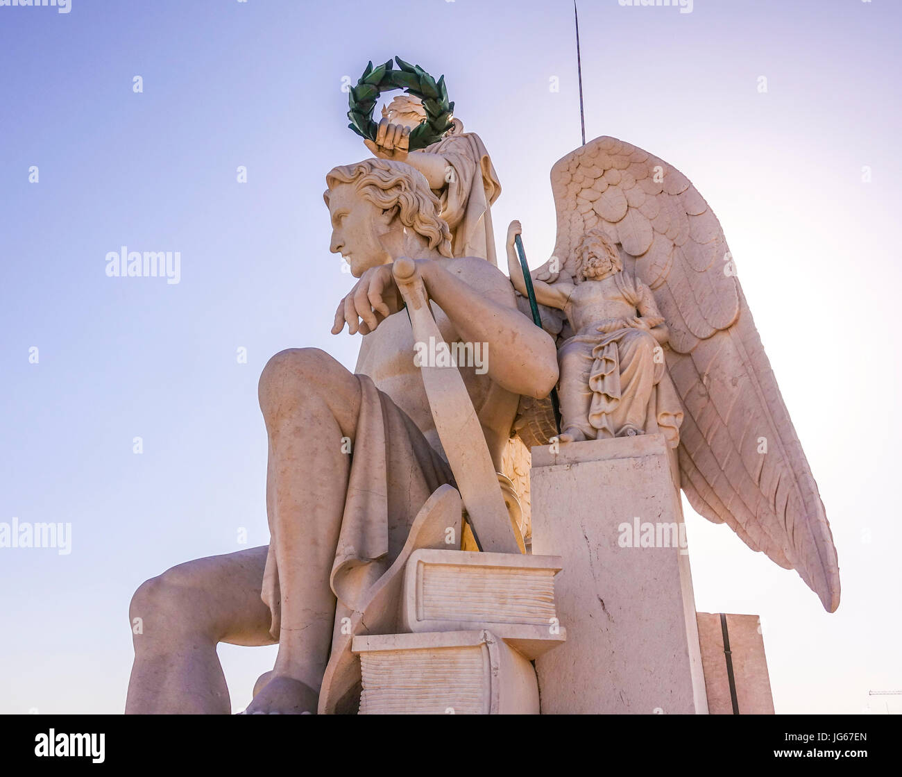 The amazing statues on the top of famous Augusta Street Arch in Lisbon ...