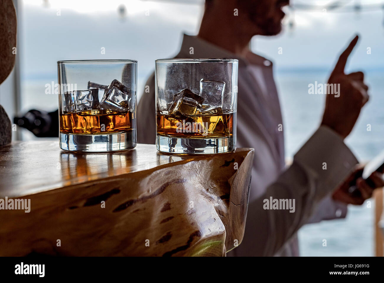 Drinks on ice hi-res stock photography and images - Alamy