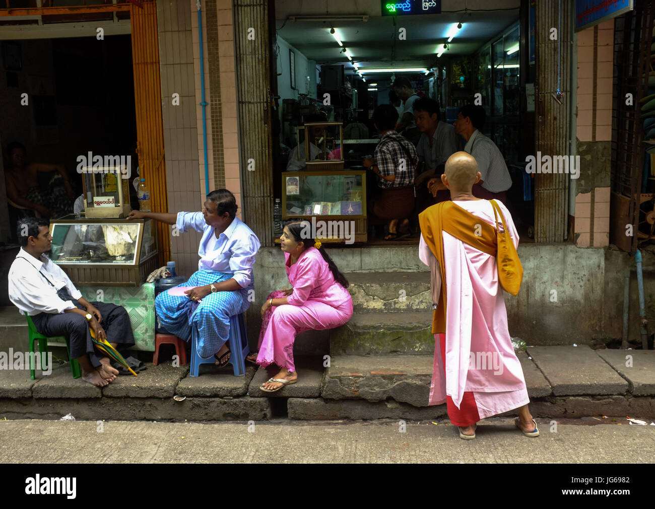 Street scene, downtown Yangon, Myanmar Stock Photo - Alamy