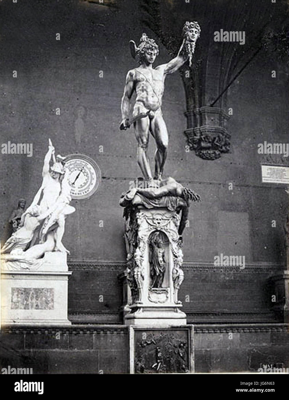 Perseo cellini hi-res stock photography and images - Alamy