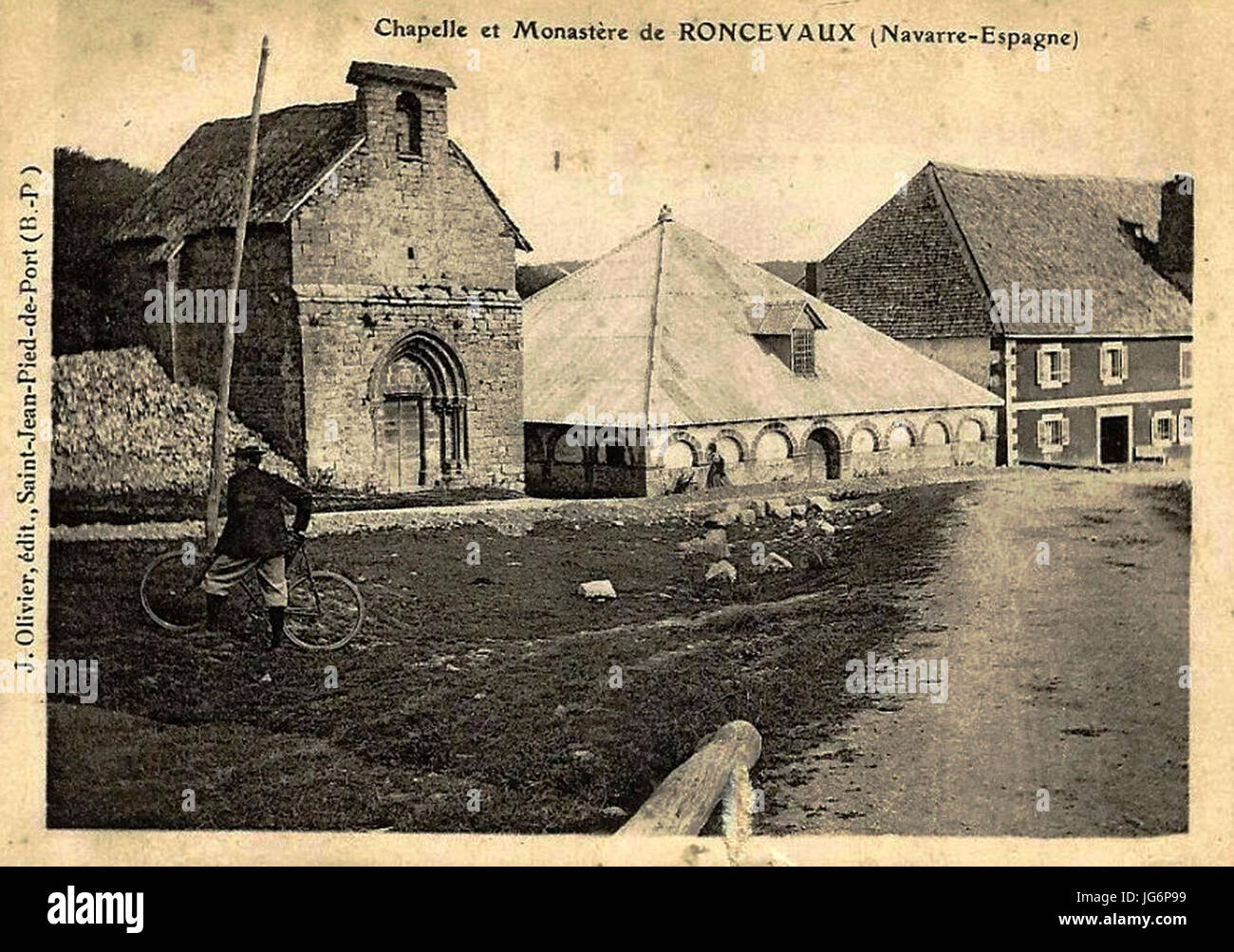 Roncevaux hi-res stock photography and images - Alamy