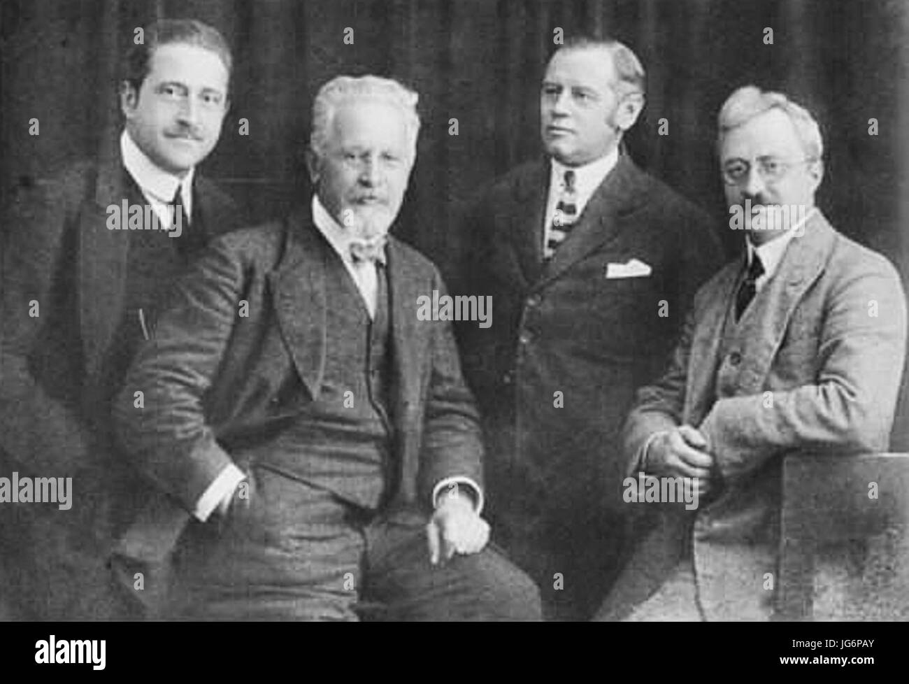 String quartet art Black and White Stock Photos & Images - Alamy