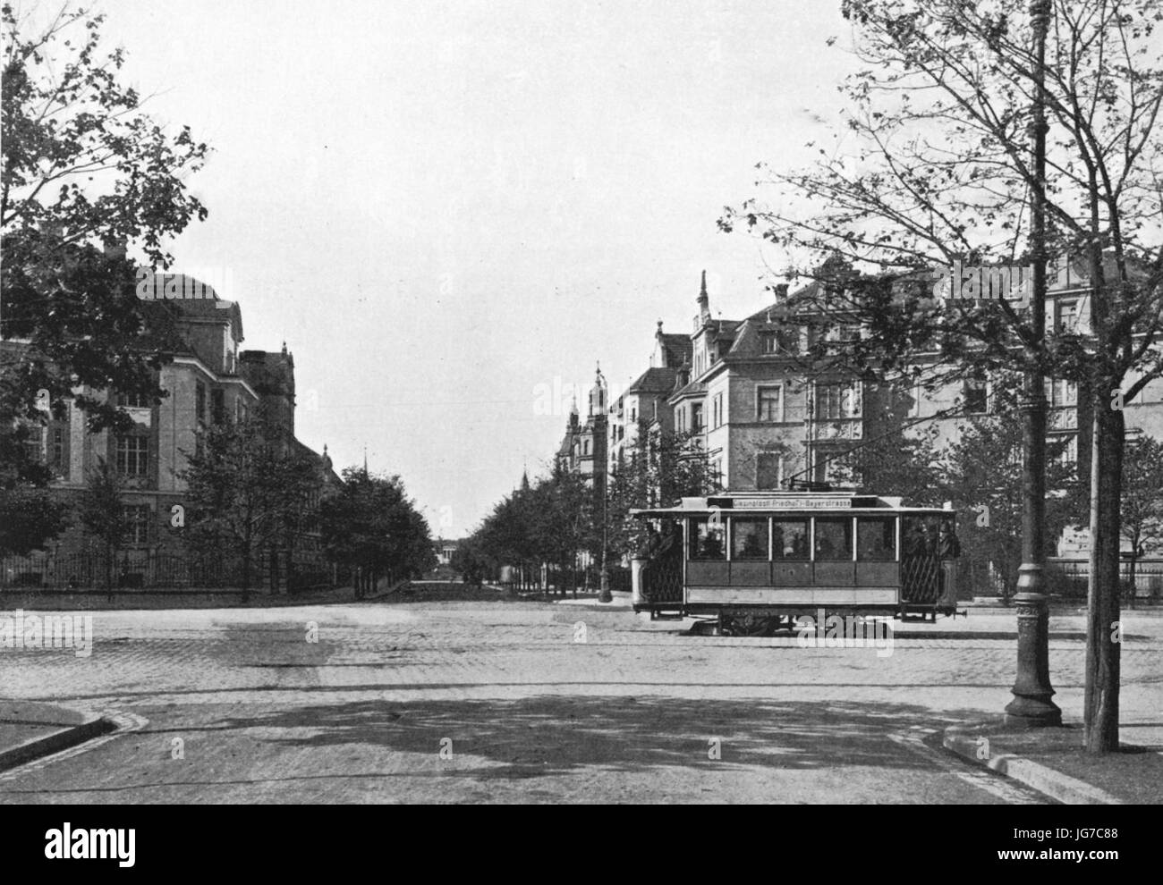 Straßenbahn München - Göthestraße 1898 - PD Stock Photo - Alamy