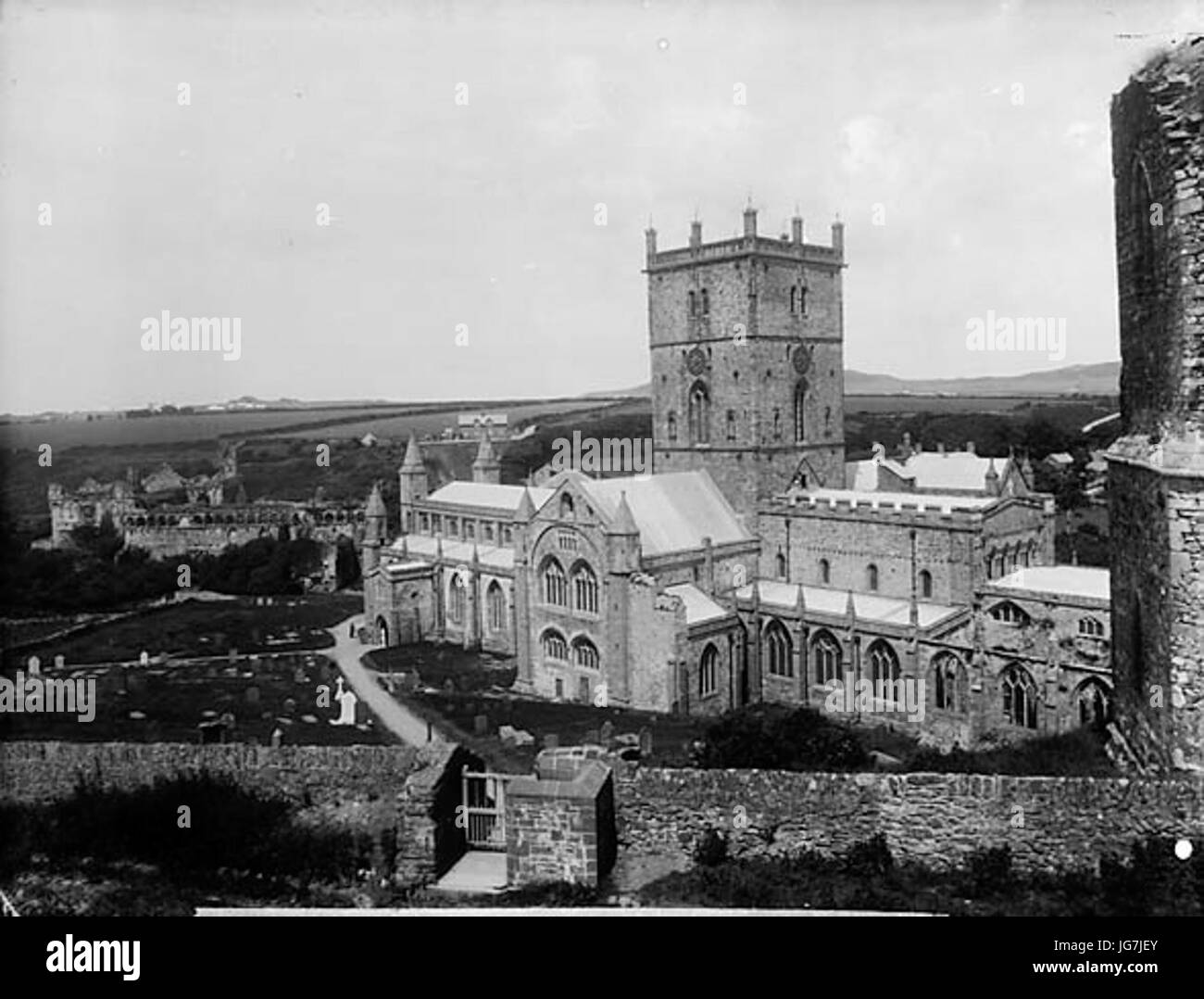St davids cathedral drawing hi-res stock photography and images - Alamy