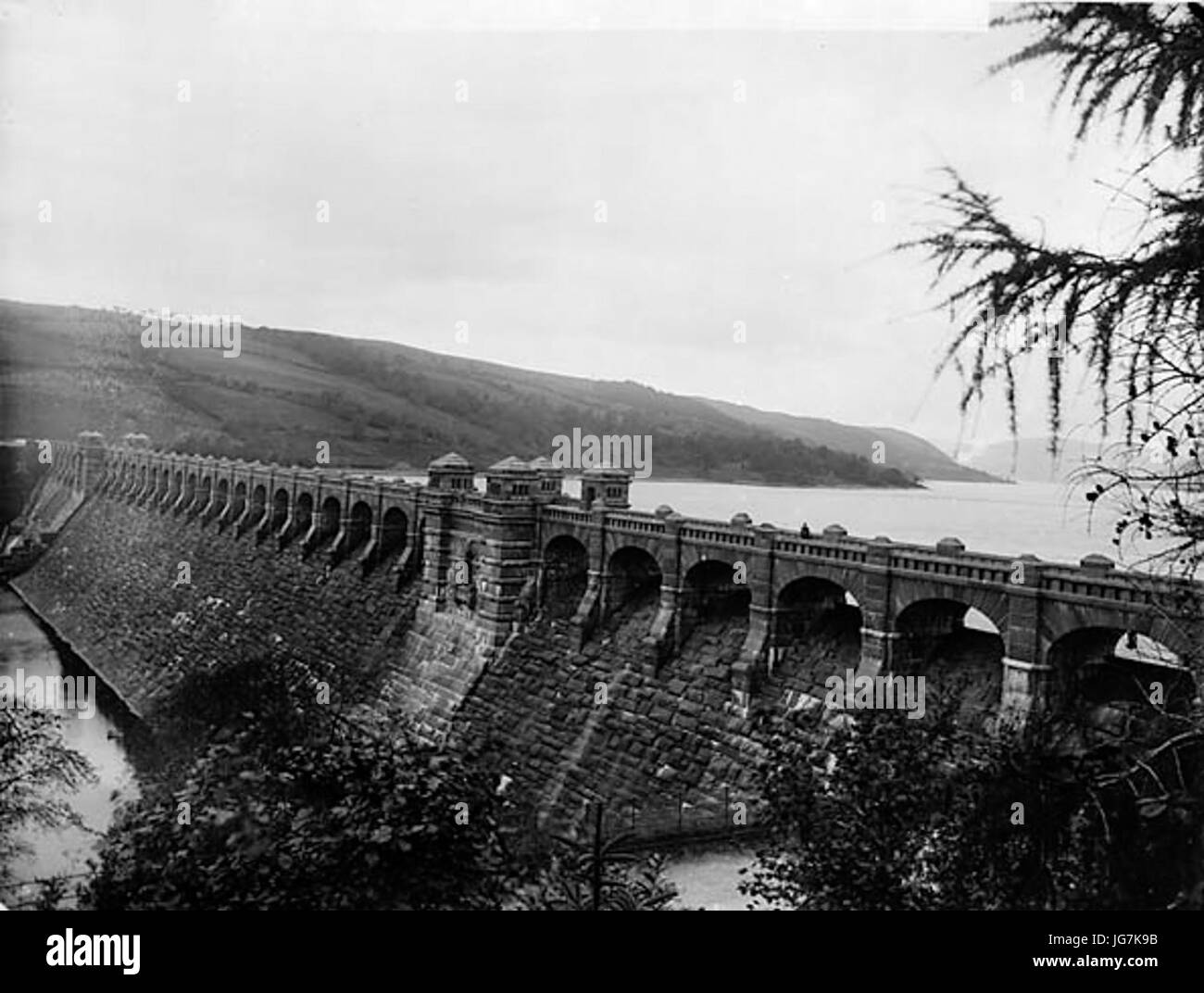 Dam at llanwddyn hi-res stock photography and images - Alamy