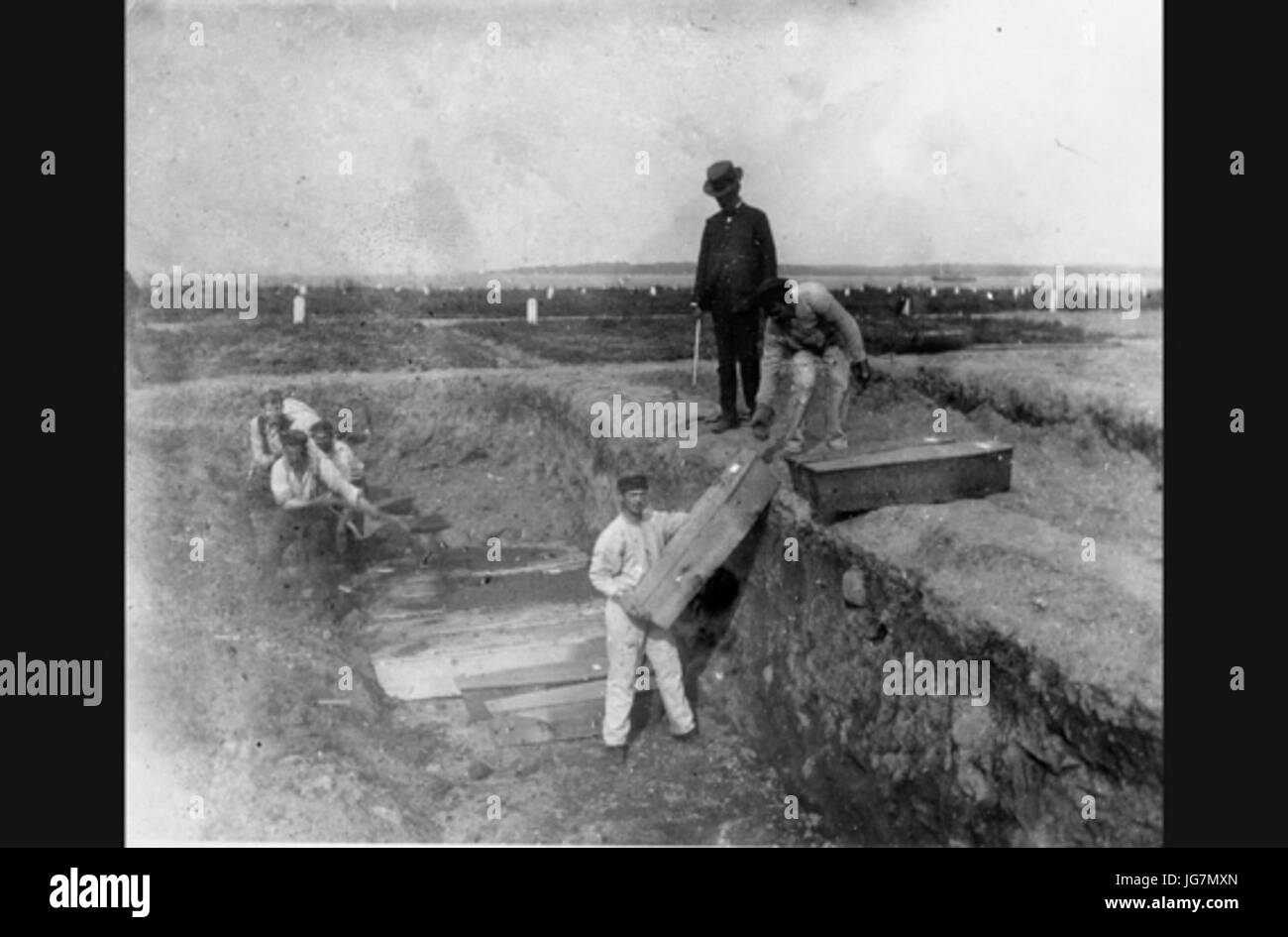 Death of field Black and White Stock Photos & Images - Alamy