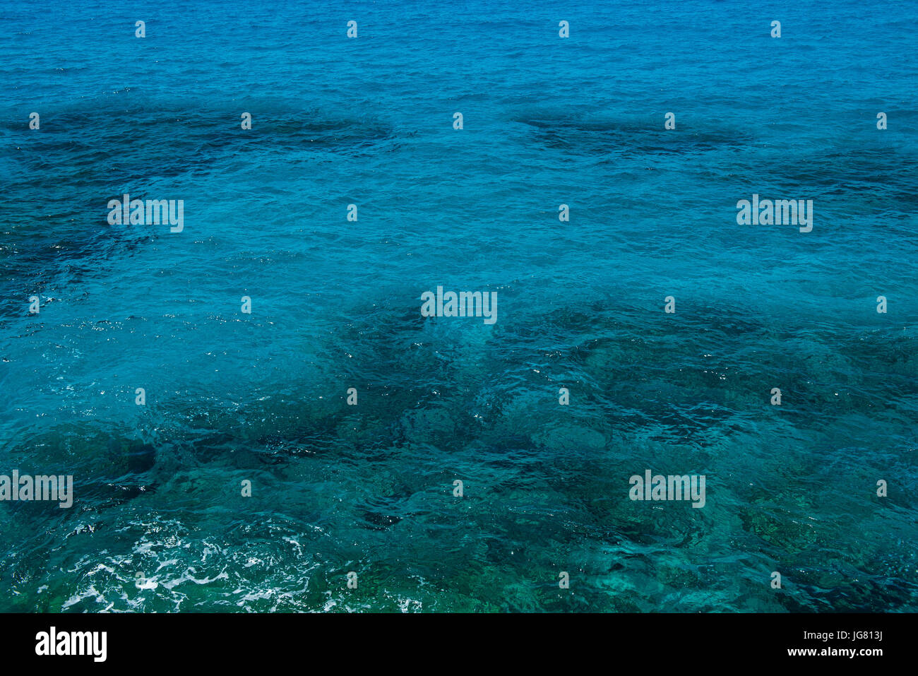 Emerald green sea water texture hi-res stock photography and images - Alamy