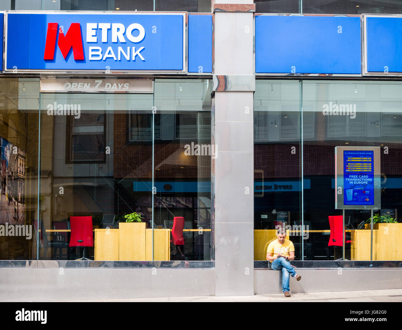 Metro Bank Logo High Resolution Stock Photography and Images - Alamy
