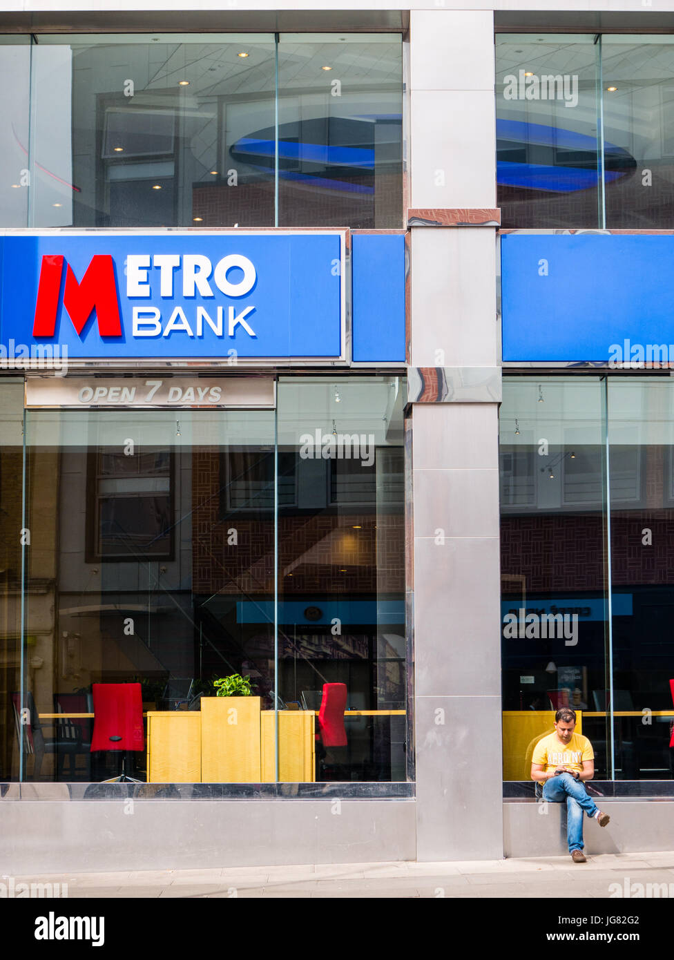 Reading metro bank hi-res stock photography and images - Alamy