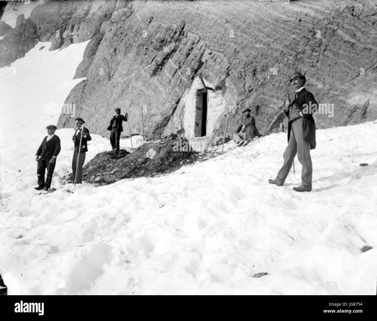 Vignemale Russel et Lourdes Stock Photo - Alamy