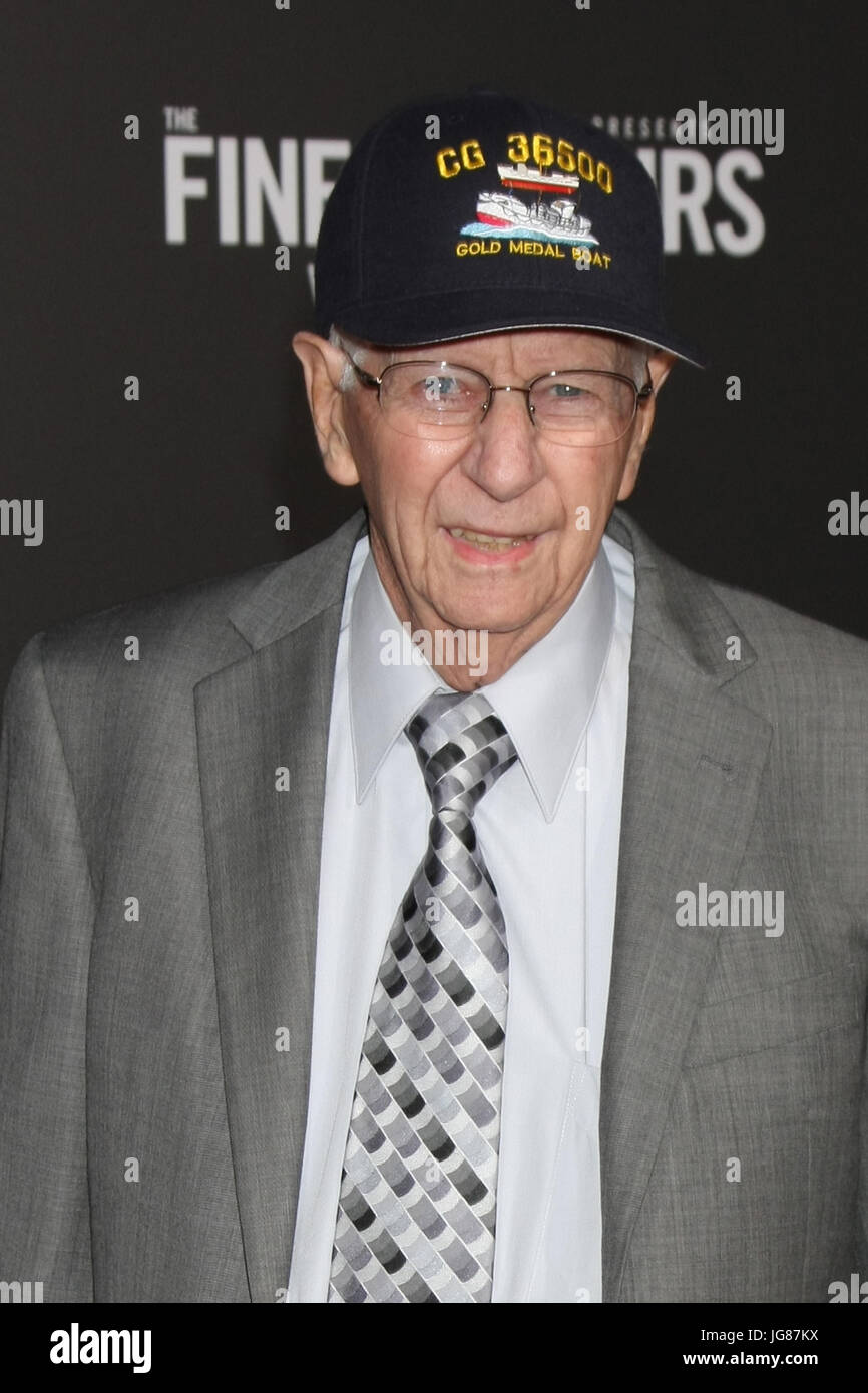 January 25, 2016 - Los Angeles, CA, USA - LOS ANGELES - JAN 25: Andy ...